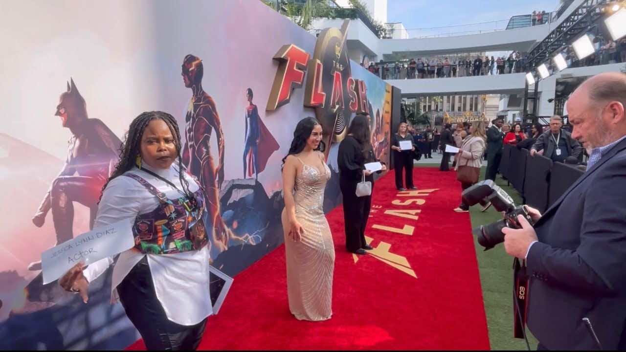 The Flash Red Carpet Premiere - YouTube