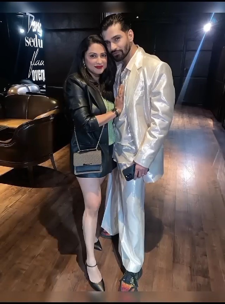 Sath nibhana sathiya ️ ️ ️ Rashi Jigar modi ️ ️ ️ #shorts #viral @gopi ...