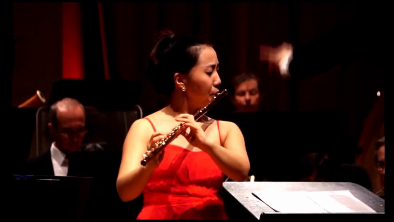 J.Ibert Flute Concerto 2nd Mov. - YouTube
