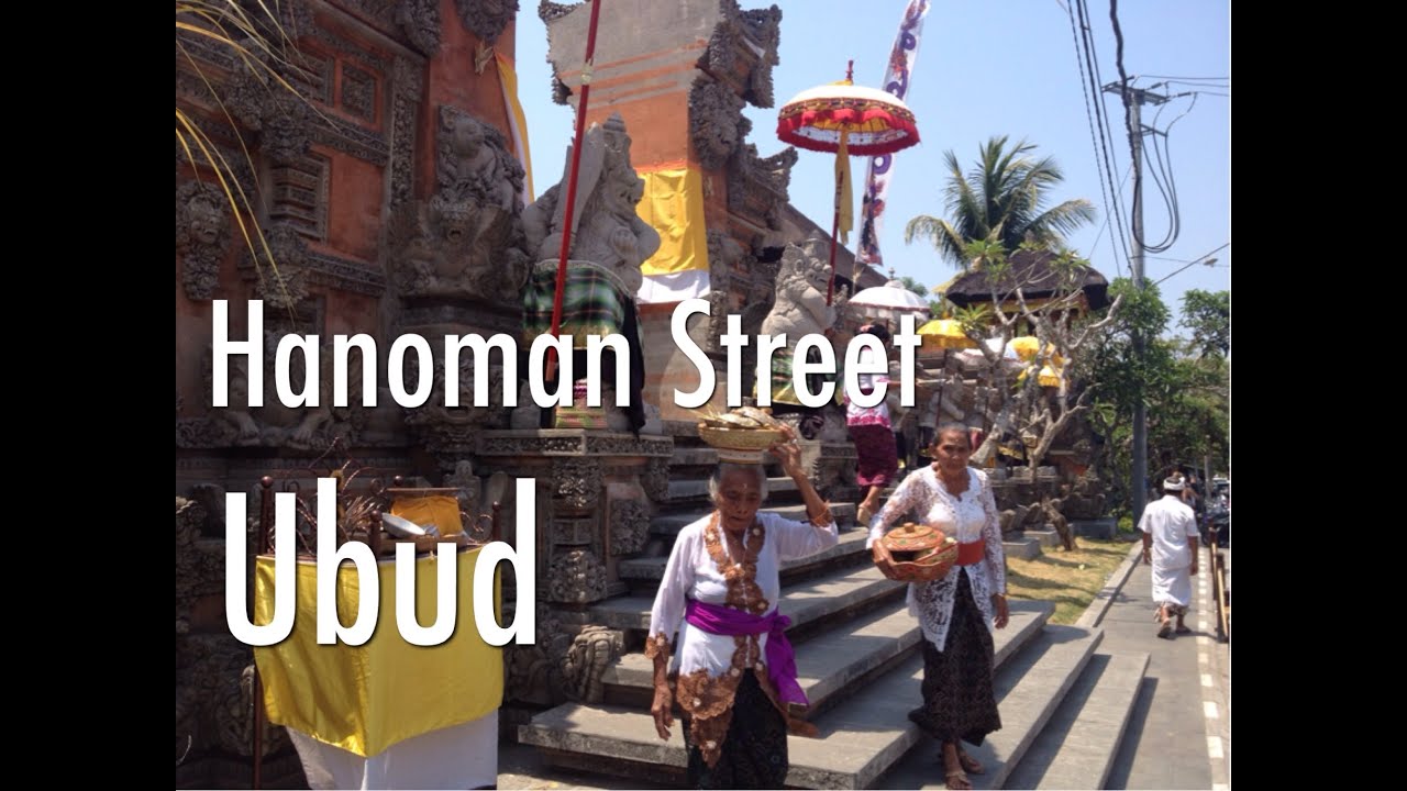 A Walk Down Hanoman Street In Ubud, Bali. - YouTube