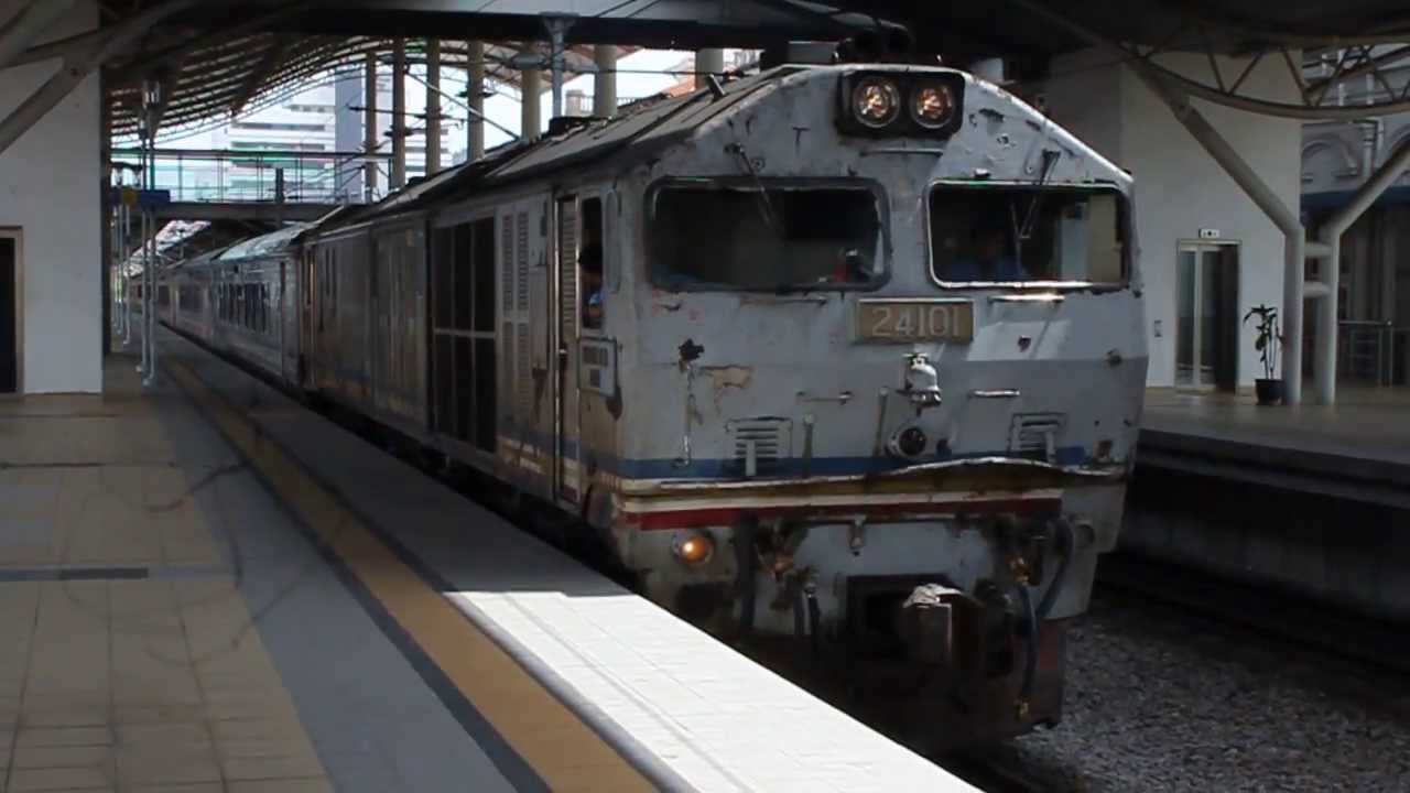 [KTM Intercity] Class 24 '24101 Panglima Teja' With Ekspres Rakyat No ...