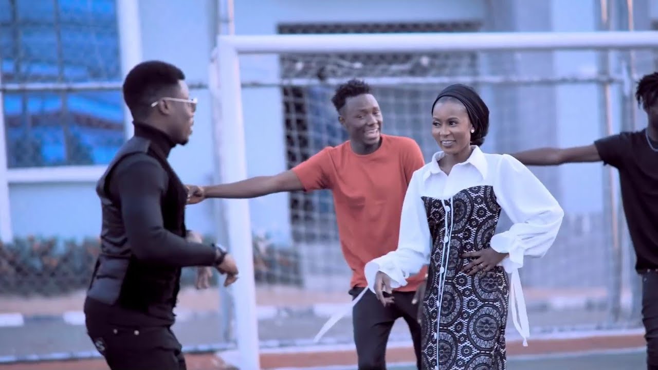 Umar M Shareef (Nafiso In Ganni Ga ki) Latest Hausa Song Original Video ...