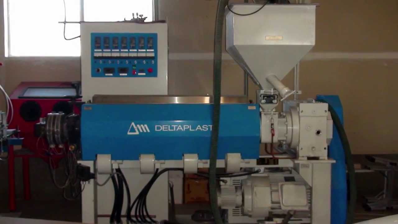 DELTAPLAST 2 1/2" EXTRUDER - YouTube