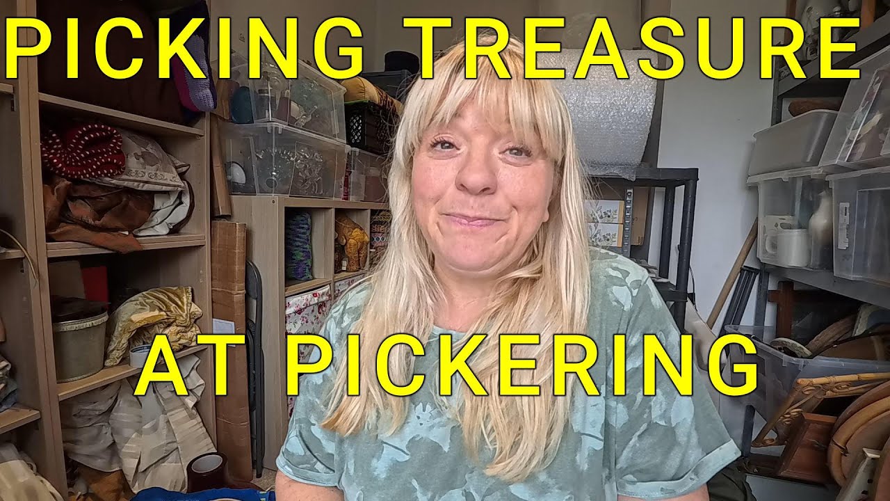 PICKING TREASURE AT PICKERING CARBOOT - YouTube