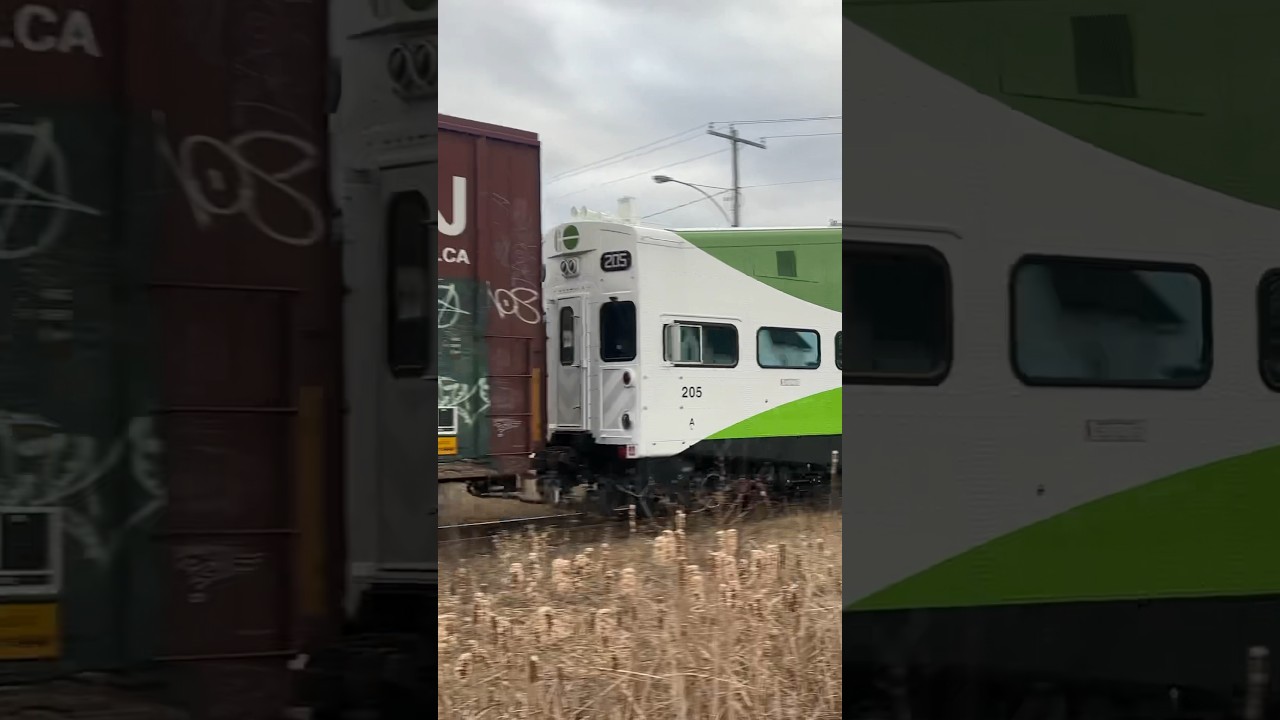 Go Transit Refurbished Cab Car 205 Being Delivered On CN A450 - YouTube