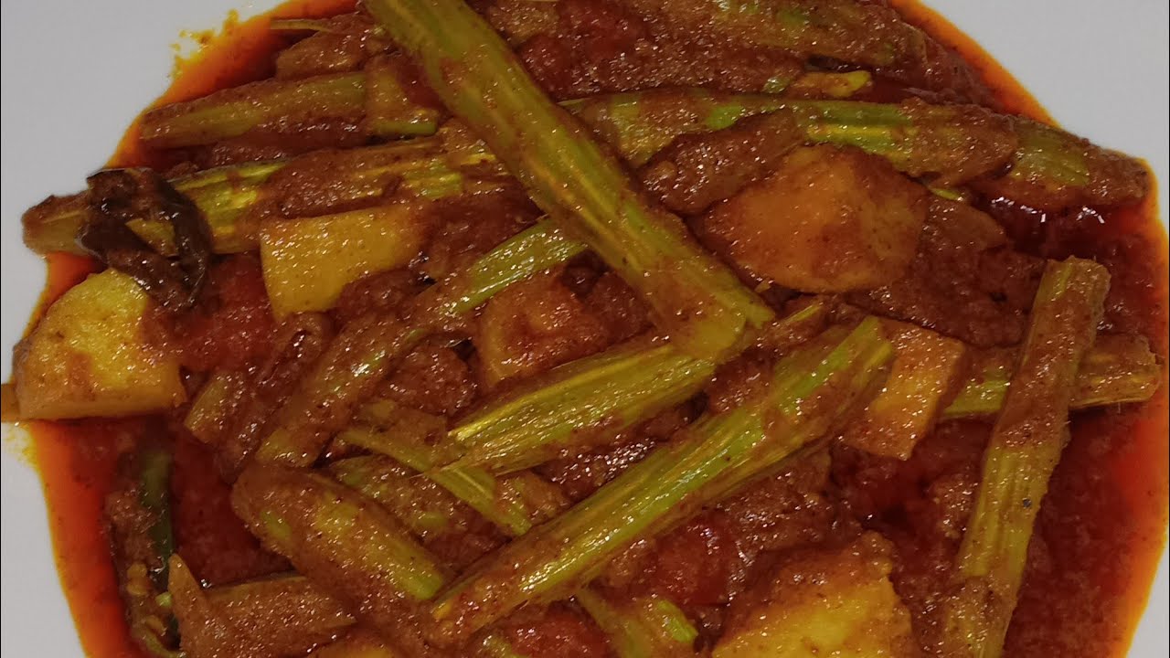 Munga aloo ki sabji || Meena kitchen food - YouTube