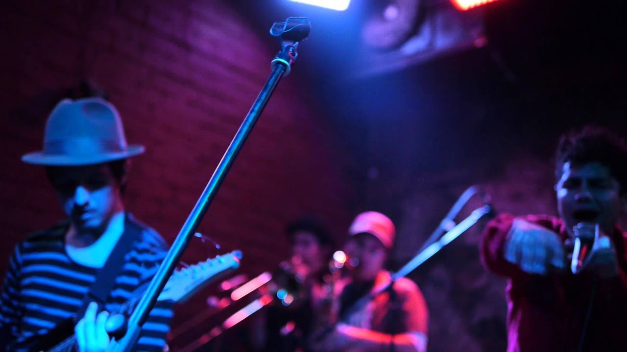 MANO INQUIETA/ COGOLLO/ BELLAVISTA - YouTube