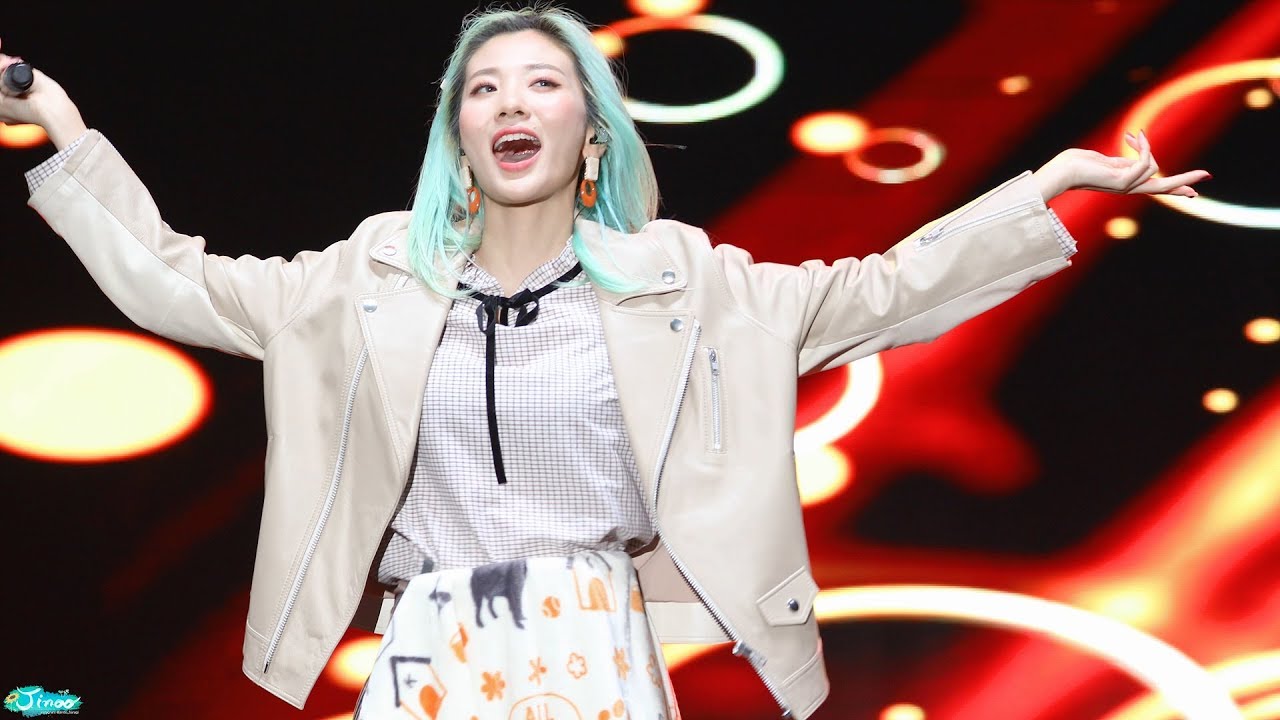 [4K] 191012 볼빨간사춘기 '우주를 줄게' 직캠 BOL4 'Galaxy' fancam (제 15회 부산 차성문화제) by ...