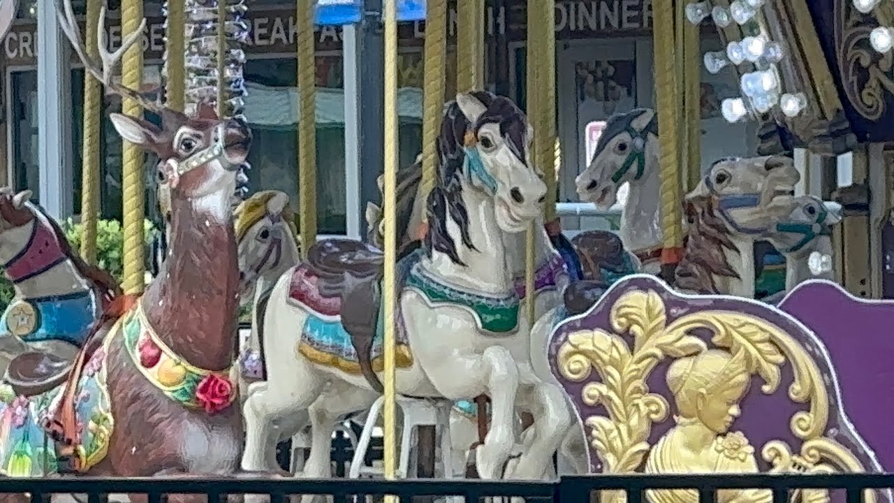 listening to the ICON Park Carousel band organ recording and not open ...
