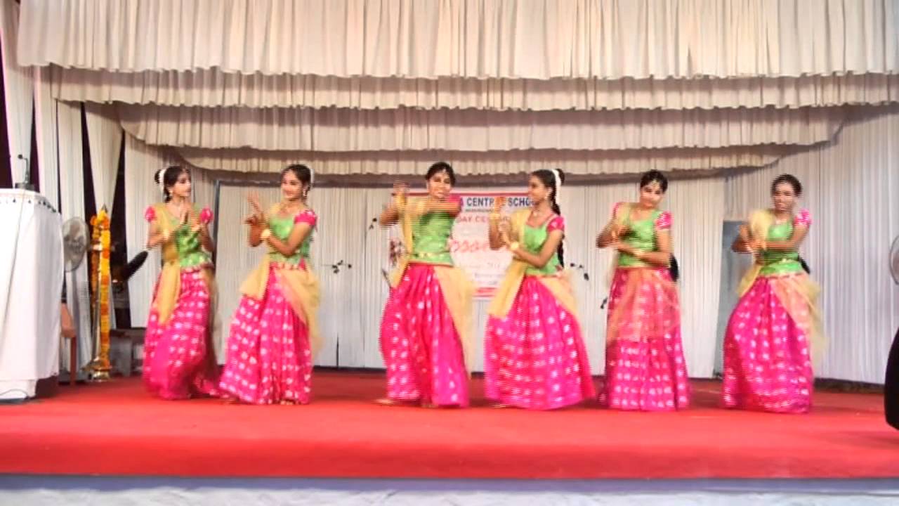 one of the best videos ..a wonderful welcome dance - YouTube