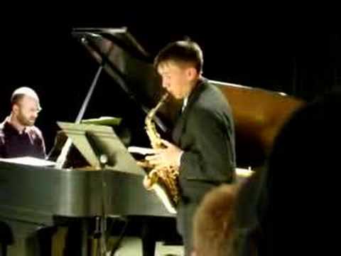 Brian solo with 128th-notes - YouTube