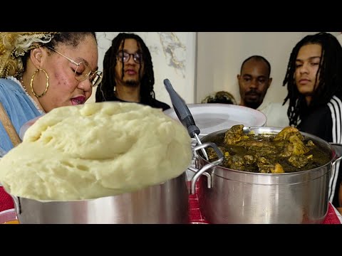 Dish dinner with me for my family of 8 | Fufu and black soup 