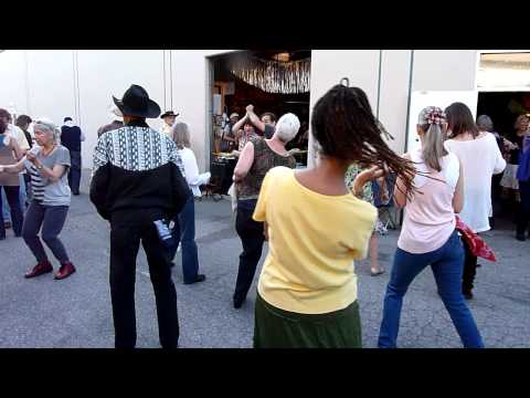 Zydeco Line Dancing to Motordude Zydeco - John's Shop Party - 4/11
