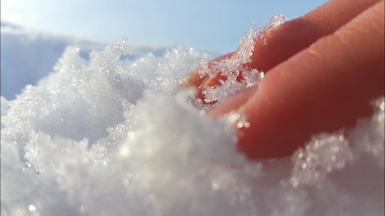 Snow ASMR ️☃️(walking, crunching, scratching) - YouTube
