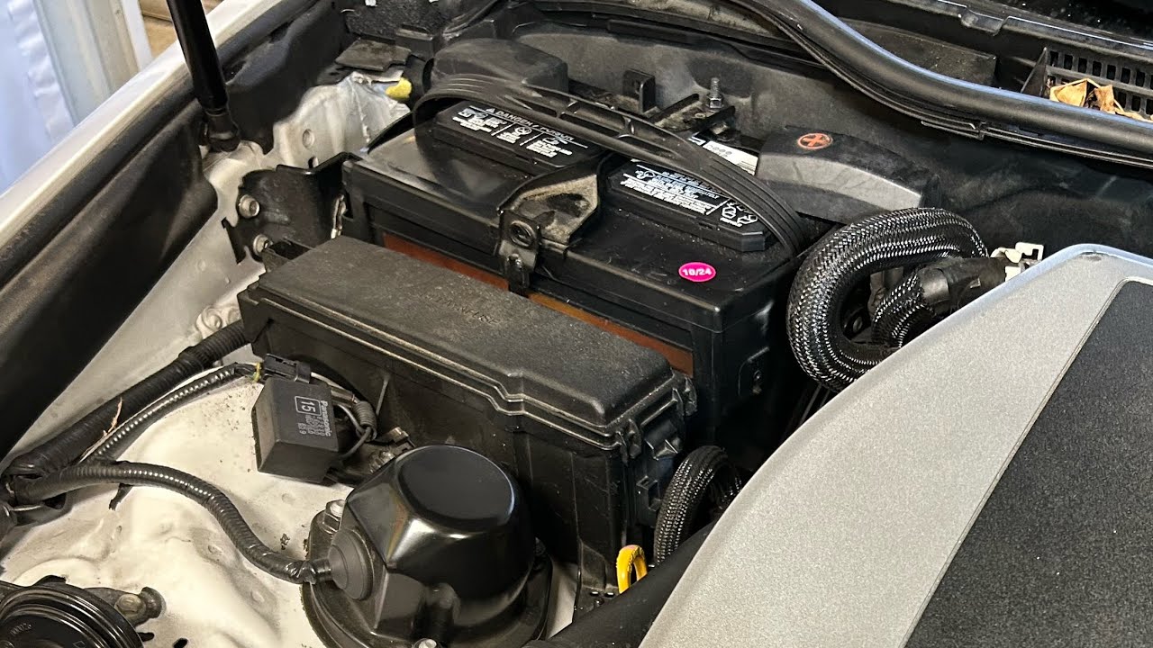 lexus is 250/350 battery replacement 2013-2020 - YouTube