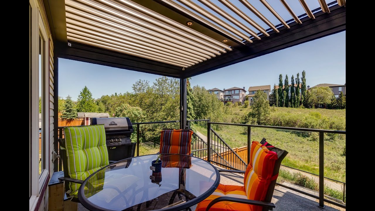 Modern Outdoor Retreat | Upper Deck StruXure Pergola with Adobe Louvers ...