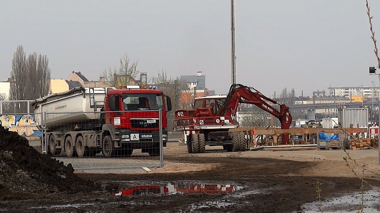 Bagger & LKWs im Einsatz - YouTube