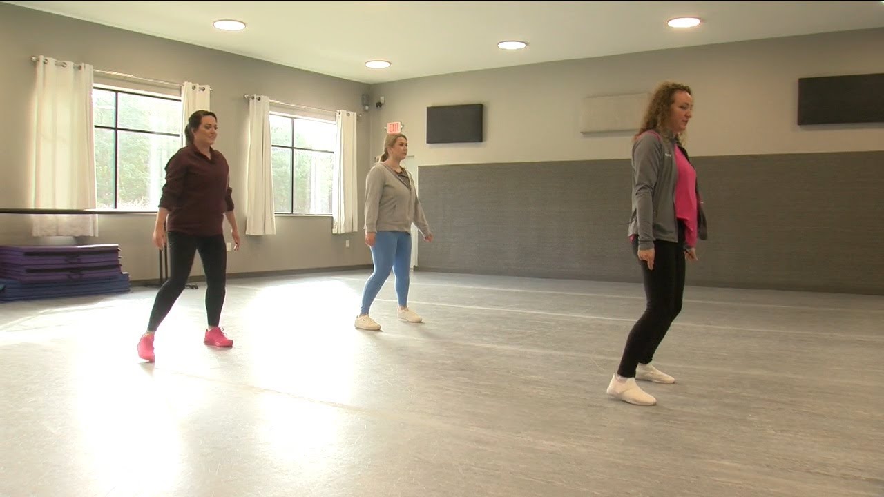 Wake Up goes dancing for National Dance Day - YouTube