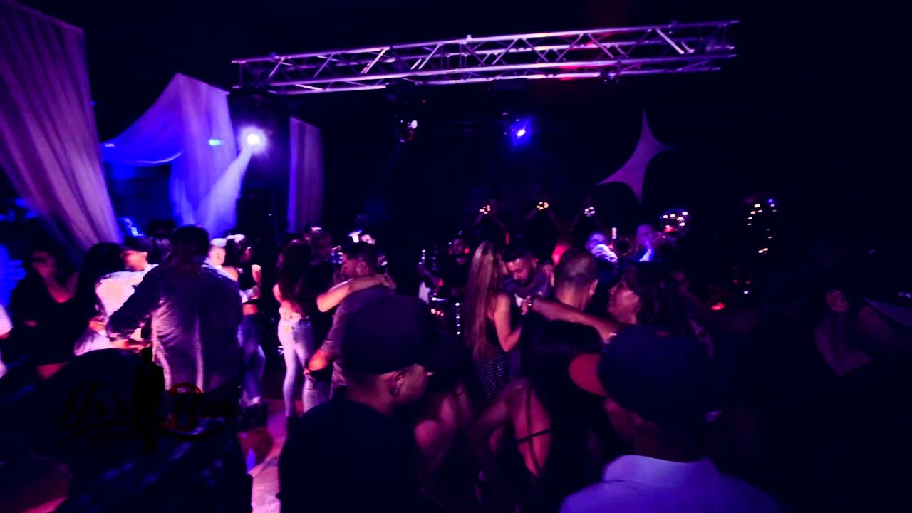 Jr's Bar (promo video) - YouTube