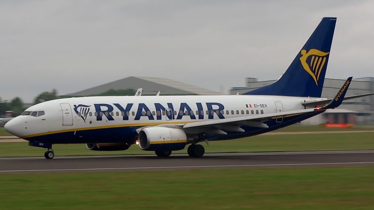 Ryanair 737-700 Landing & Takeoff at Manchester Airport! - YouTube