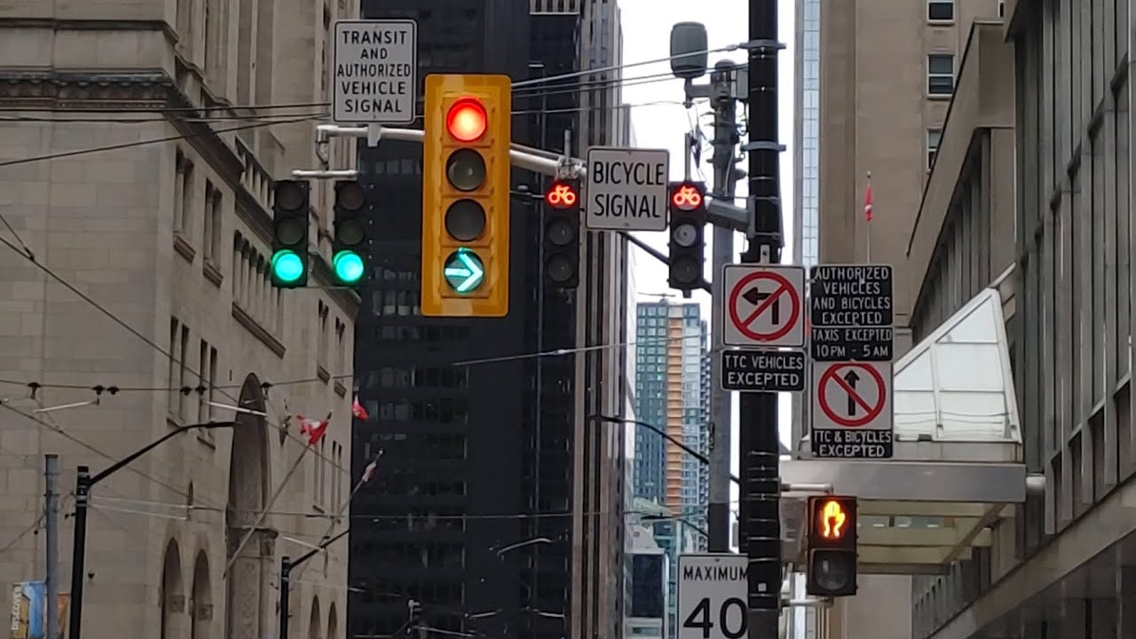 New Dedicated Signals on King St Proves Most Torontonians Don't/Can't ...