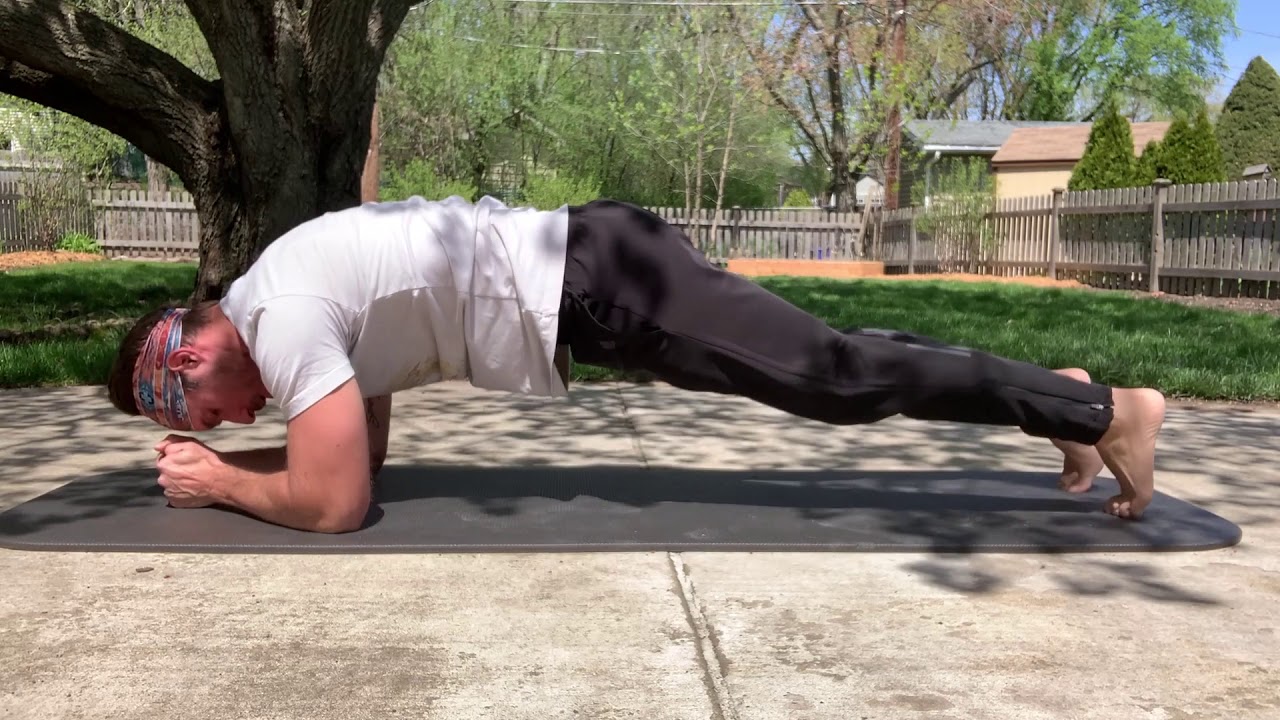 Plank w Hip Rotation - YouTube