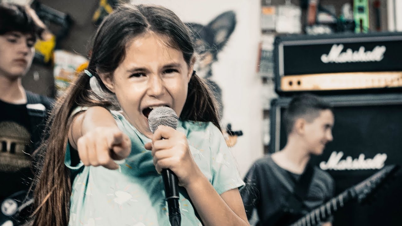 10 yr old Zoë Rocks German Cover! / O'Keefe Music Foundation - YouTube Music