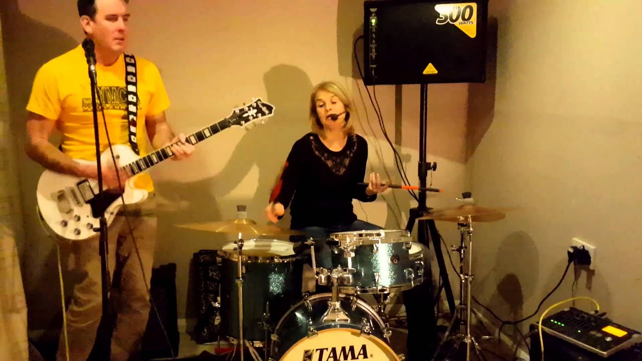 Merry Christmas everybody - Tess and the Durbervilles duo - Slade - YouTube