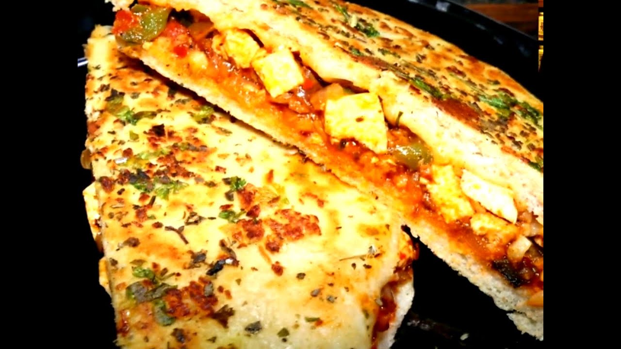 Paneer stuffed kulcha/how to make paneer kulcha at home/stuffed kulcha ...