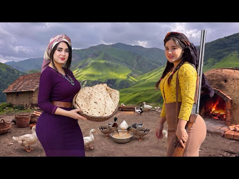 The Hard Daily Life of Iranian Nomads | The Hidden Secret of Living in the Cold of the Mountains
