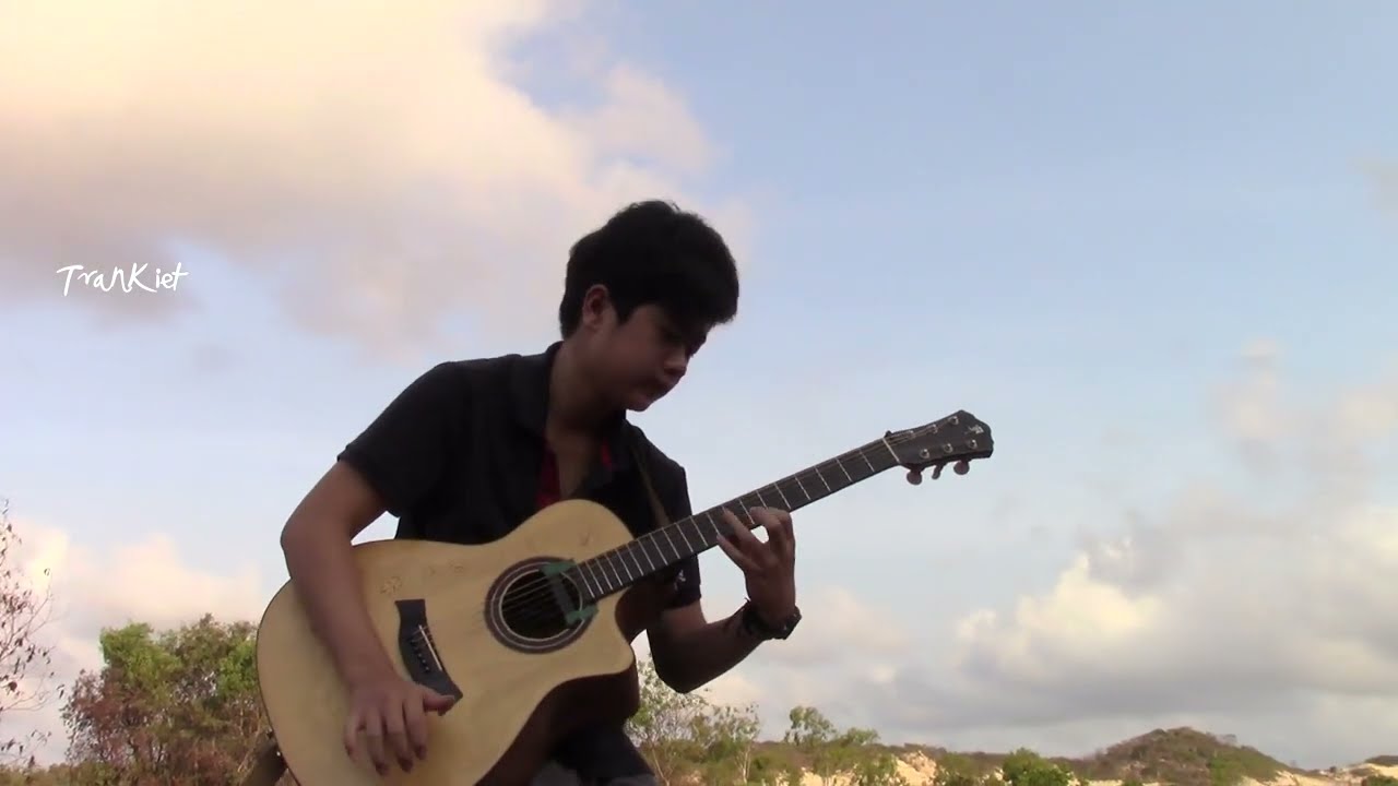 Phoenix Rising (Calum Graham) - Guitar cover Gia Kiet Tran - YouTube