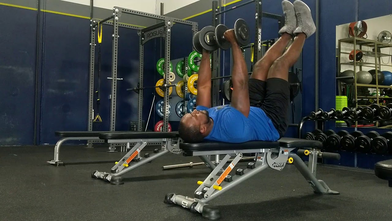 Dumbbell Bench Press Leg Raise - YouTube
