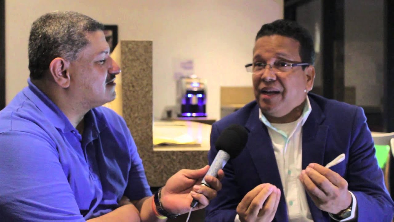 Rey Calderon - Excantante La Misma Gente - Entrevista con Otoniel ...