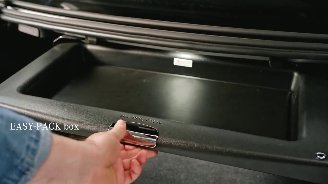 Mercedes Benz Rear Boot Tray - YouTube
