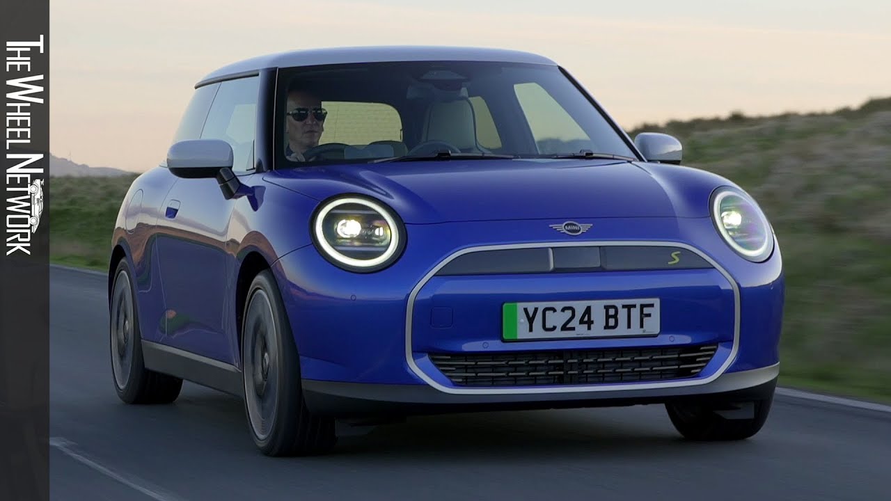 2024 Mini Cooper SE Exclusive | Blazing Blue | Driving, Interior ...