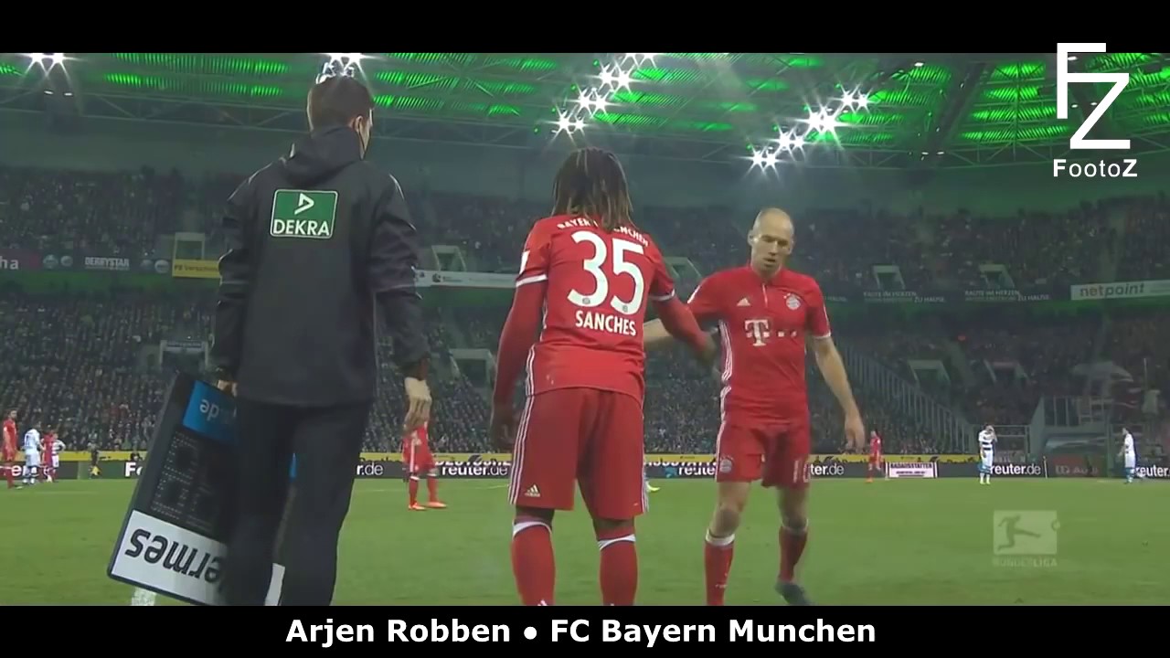 Famous Players angry after substitution ♠ HD - YouTube