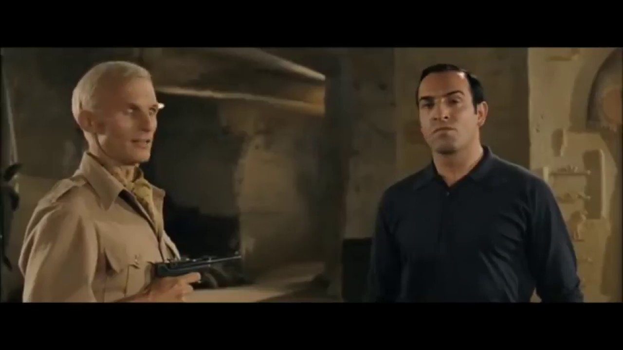 LE RAPTOR DISSIDENT CLASH JEAN DUJARDIN - YouTube