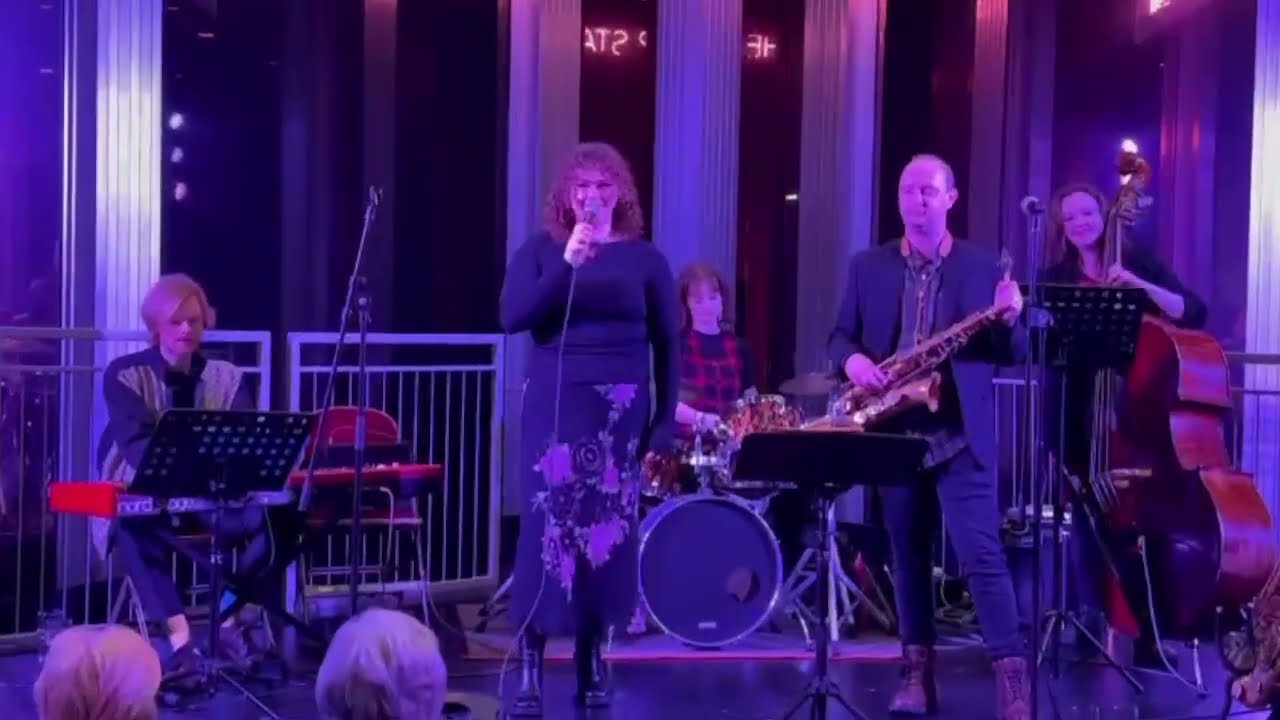 I Could Write A Book - Andrew Linham featuring Amy Hollingsworth at ...