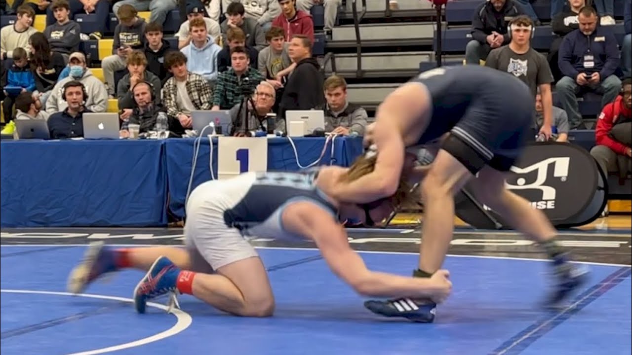 Nic & Vince Bouzakis Mic'd Up For Joe Sealey's Powerade Final - YouTube