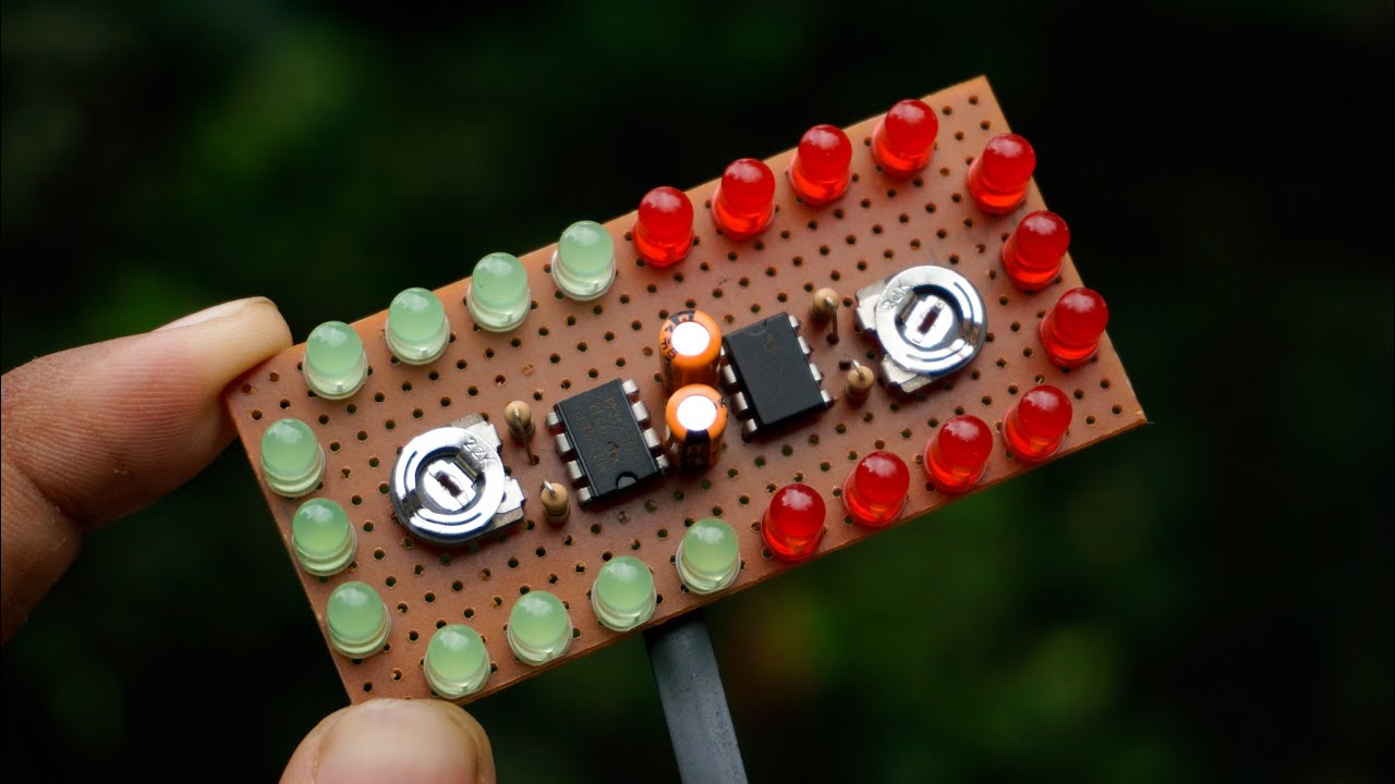 Awesome LED effect using NE555 - YouTube