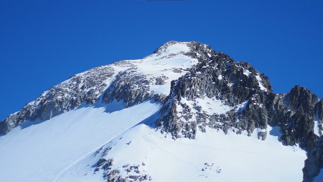 Aneto. The highest peak of the Pyrenees. 3404m. Solo mountaineering ...
