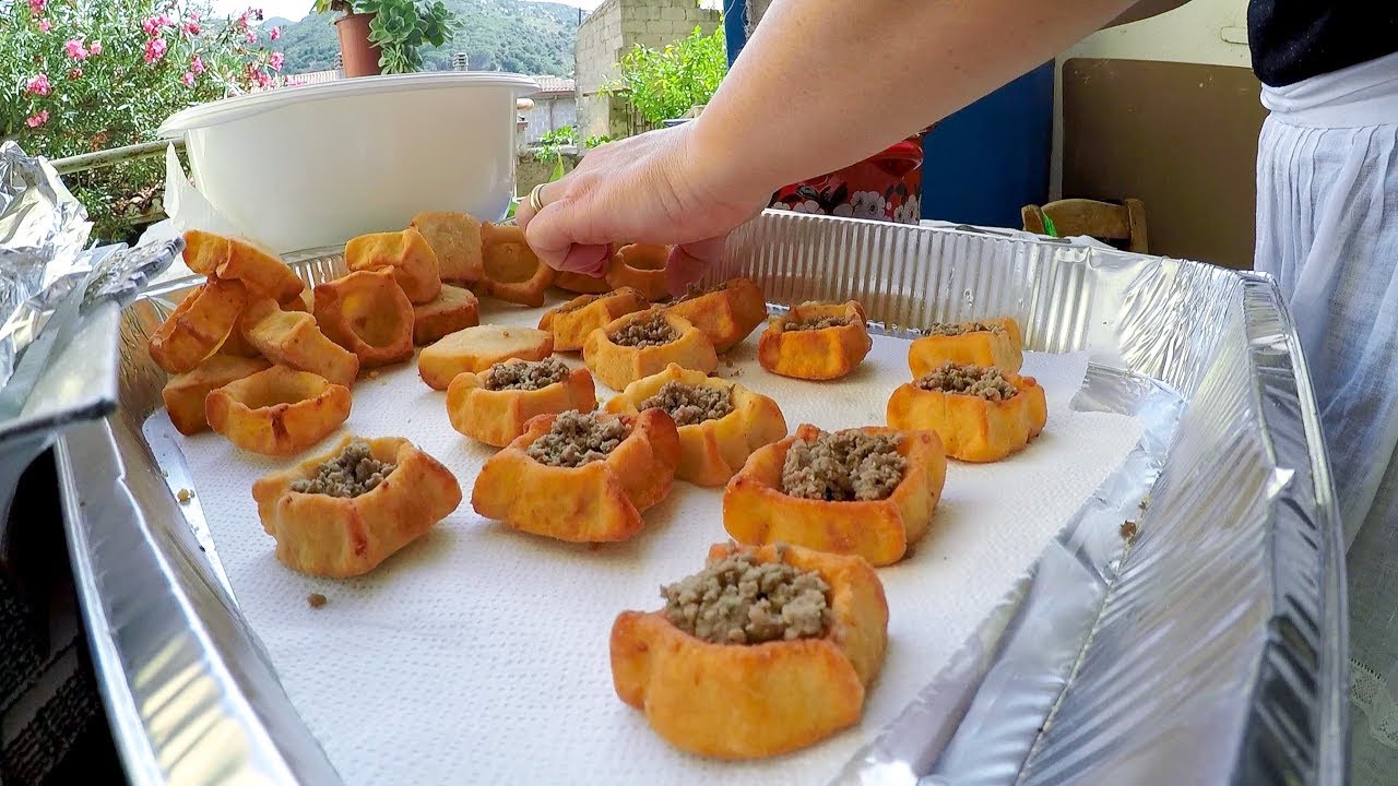 Italy Street Food. Cooking Fried Pastries from Sardinia - YouTube