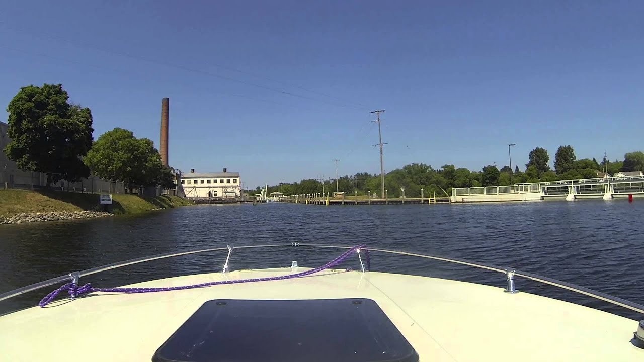 Black River Cheboygan MI to the Locks - YouTube