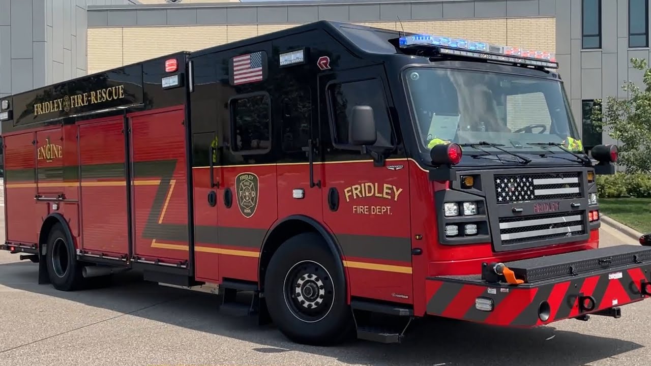 Fridley Fire Department • NEW Engine 1 responding *CODE 3* 7/27/24 ...