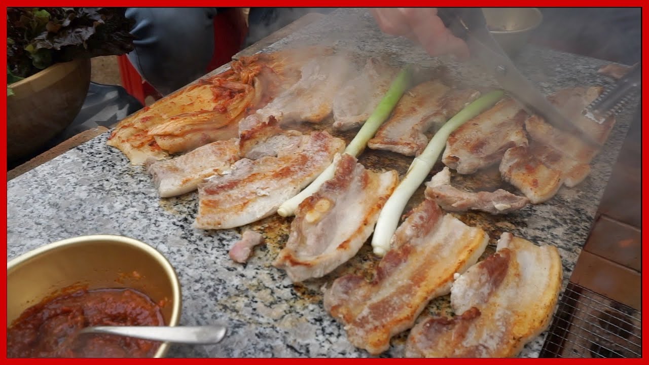 이것이 바로 리얼 돌판구이🔥 독보적인 맛과 비쥬얼로 침샘 자극하는 돌판 삼겹살🥓 - YouTube