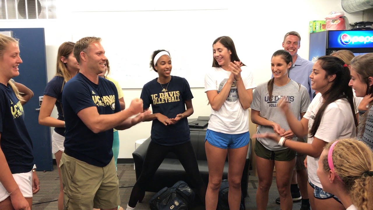 UCD Volleyball Highlight Video 2017 Short - YouTube