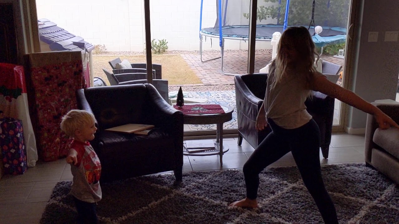 Haddie and Daniel dance to frozen song - YouTube