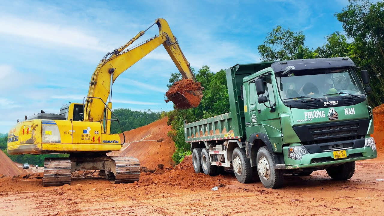 Excavator KOMATSU Loading HOWO & MAN Trucks, JCB Backhoe | Incredibles ...