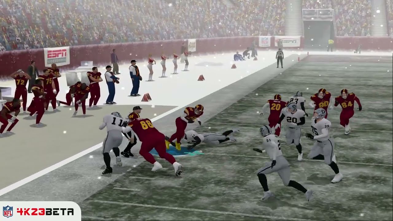 NFL 4K23 - Sideline awareness + classic vs refreshed textures - YouTube