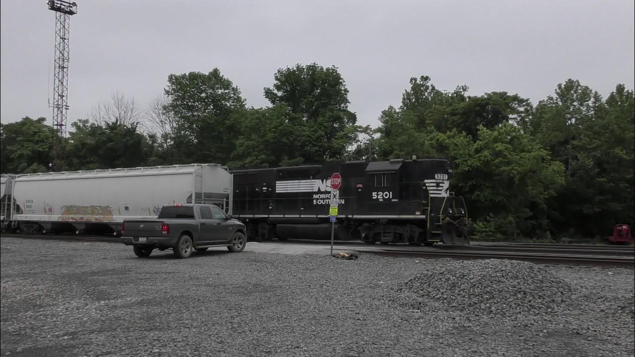 Norfolk Southern high hood switching at Abrams yard - YouTube